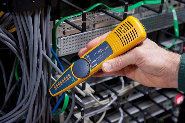 MT-8200-60-KIT INTELLITONE PRO 200 — Dimeint.com